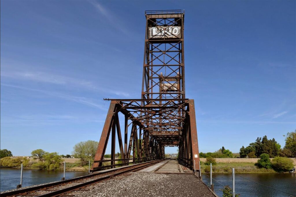 Mossdale Crossing Bridge & the Transcontinental Railroad